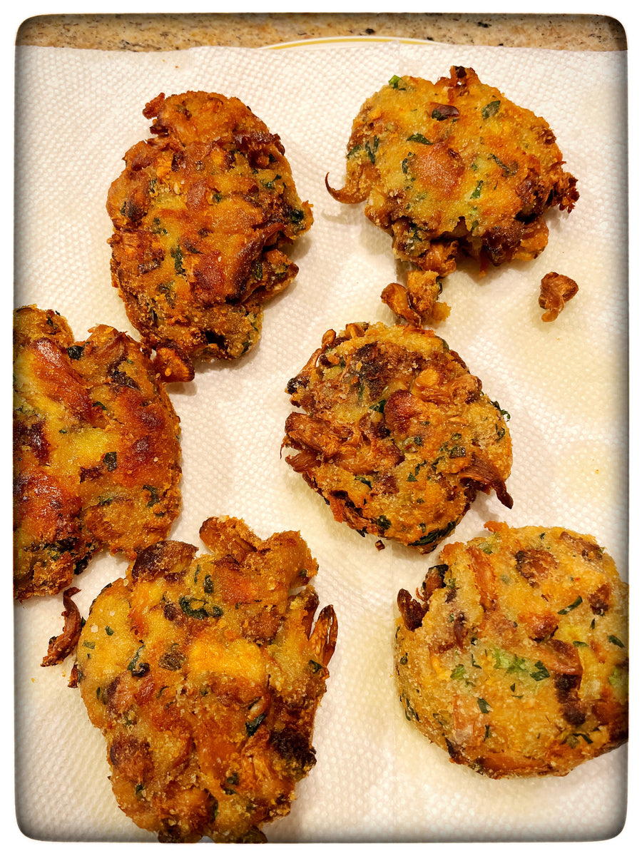 Mighty Cap Mushroom Lion's Mane Mushroom Crab-less Cakes – Fat Moon ...